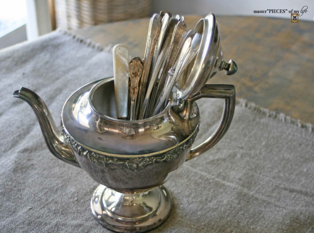 Thrifted Goodies Volume 8: Vintage Linens - The Antiqued Journey