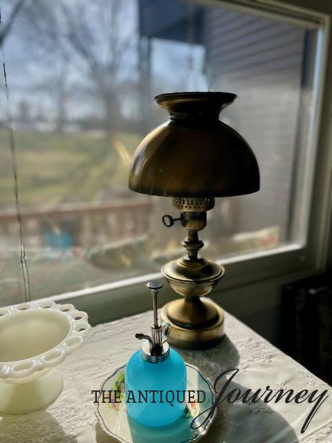 How To Re-Wire A Vintage Lamp - The Antiqued Journey