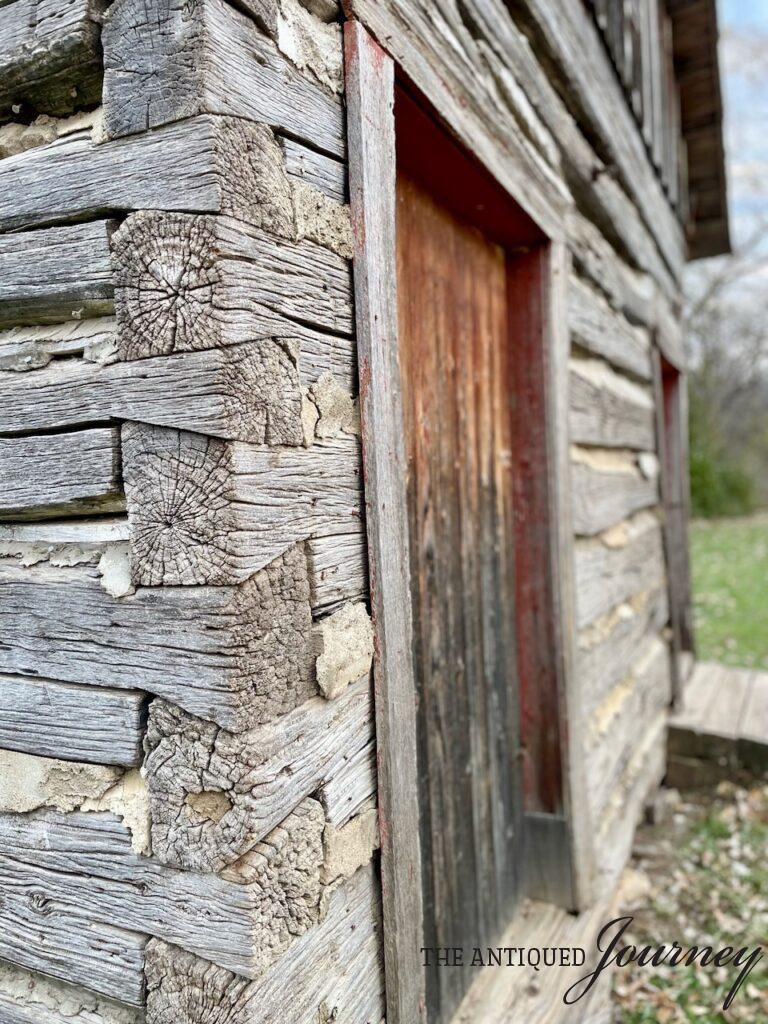 6 Creative Uses for Reclaimed Wood - The Antiqued Journey