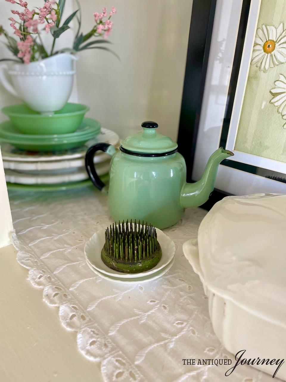 10 Easy Vintage Decorating Ideas for Any Room - The Antiqued Journey