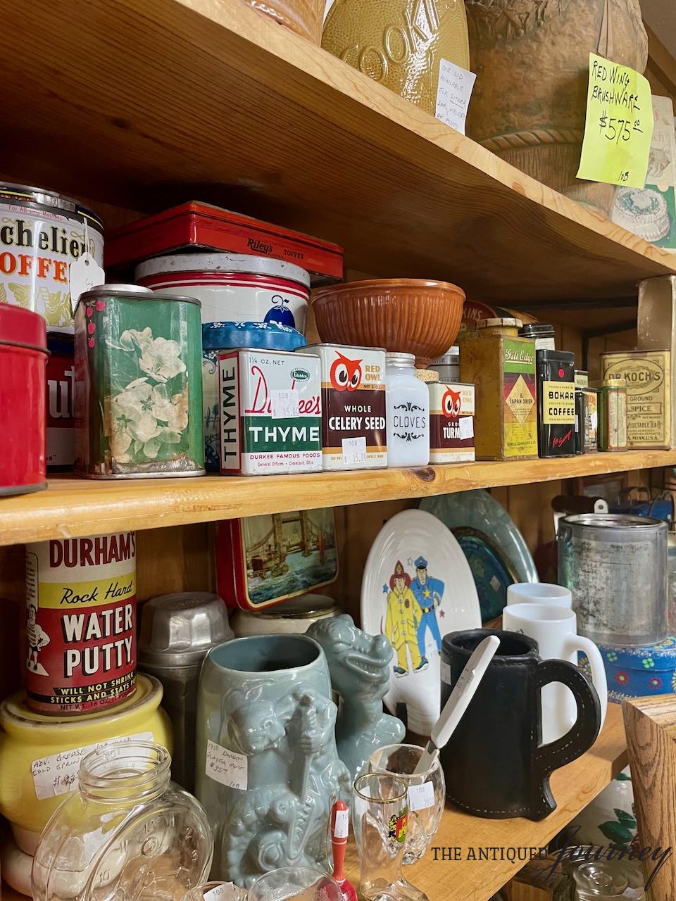 Vintage Decor Shopping Guide: The Best Tips for Sourcing Like a Pro ...