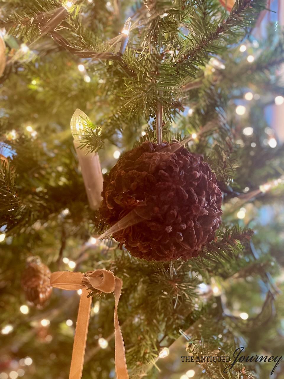 Natural Christmas Decorations: DIY Star Anise & Clove Ornaments - The ...